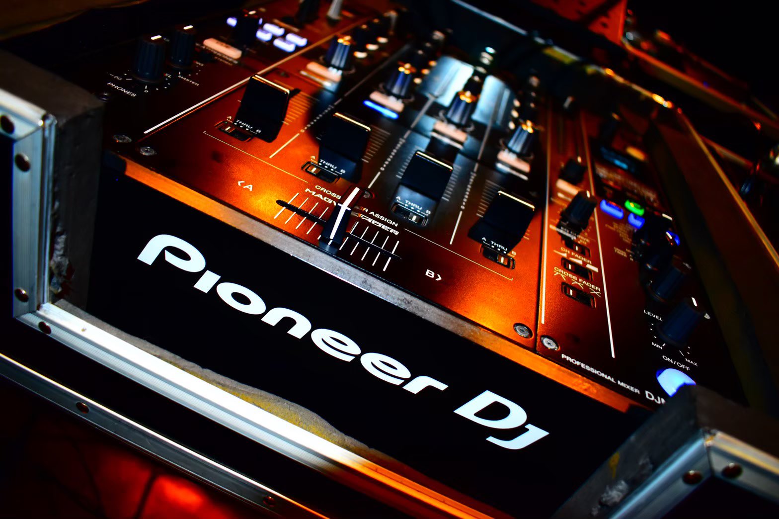 【DJ】体験レッスン受付中!!｜音楽教室【ノアミュージックスクール】